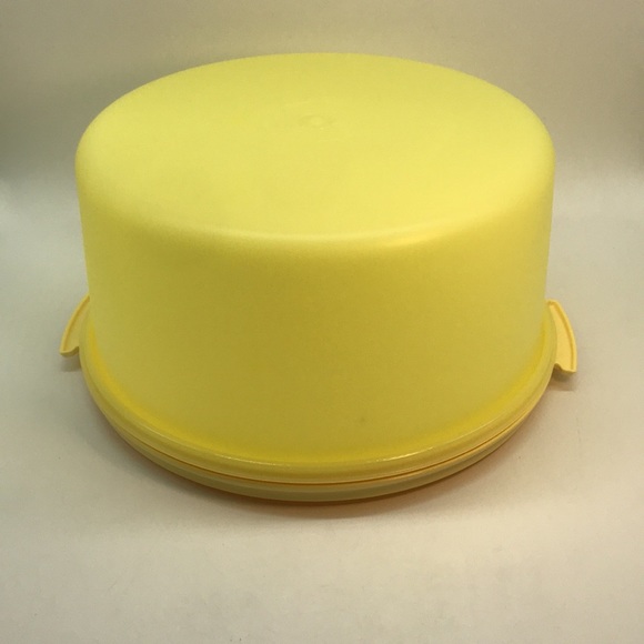 Tupperware | Kitchen | Tupperware Maxi Cake Round Container | Poshmark